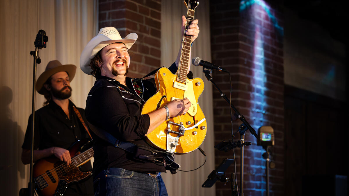 Tyler Preston | Official Site (copy)